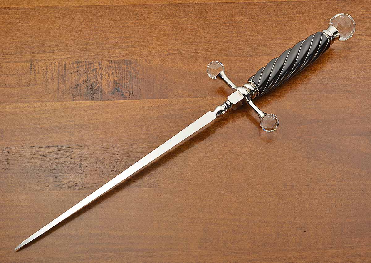 Crystal Cross – Nordic Knives